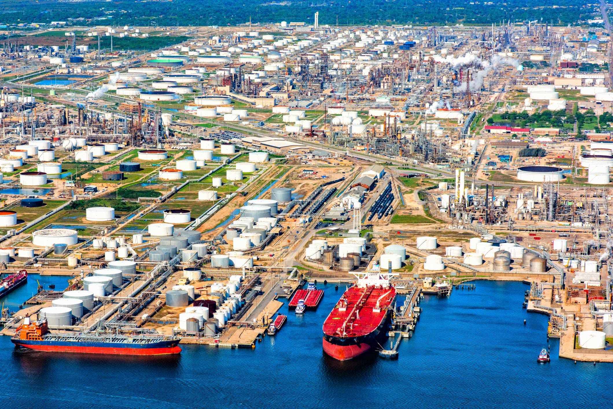 Undefeated Houston Refinery Accident Lawyer | Plant Explosion Attorney