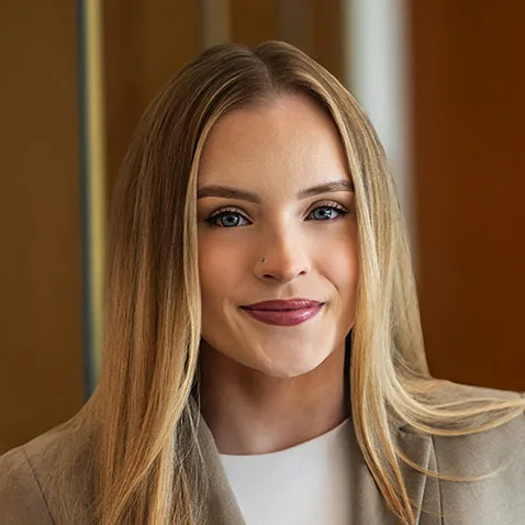 Hannah Roberts - Personal Injury Lawyer | Zehl & Associates